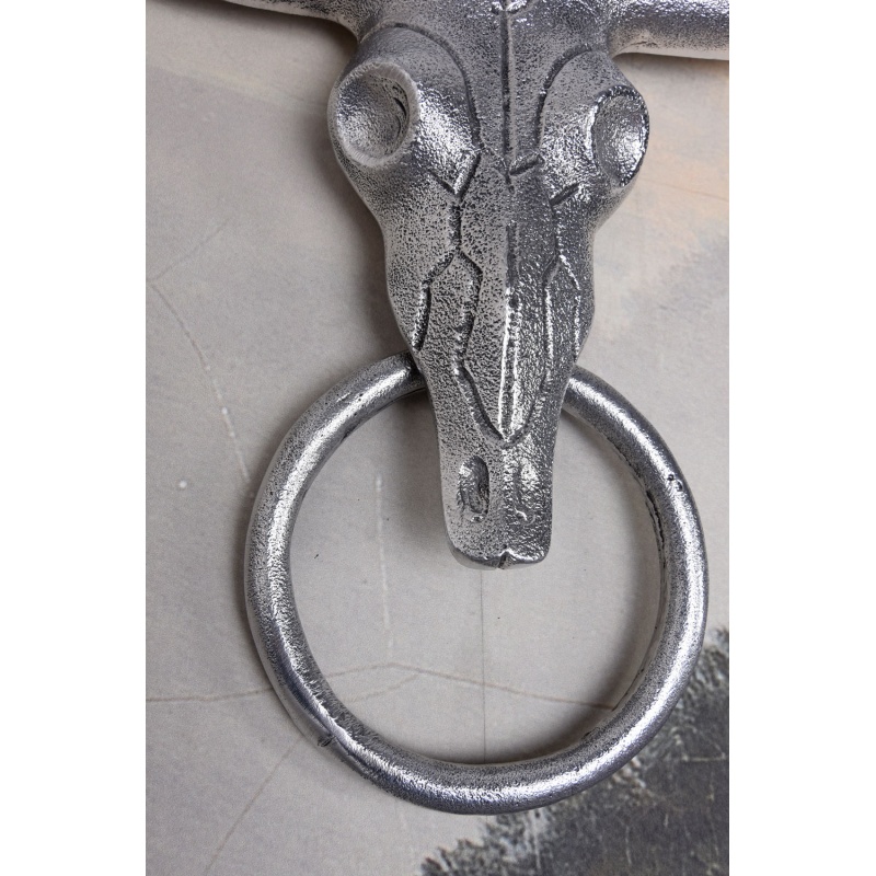 Batator de usa din aluminiu cu un craniu vaca